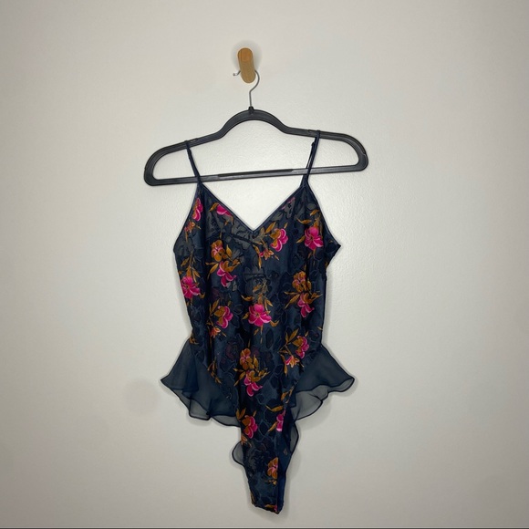 Victoria's Secret | Intimates & Sleepwear | Vintage Victorias Secret ...